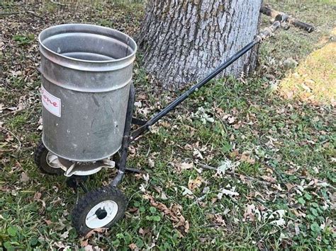 Cyclone Spreader Mclaughlin Auctioneers Llc Mc