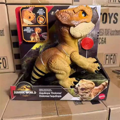 Mattel Jurassic World Rebirth Primal Protector Aquilops Dolores