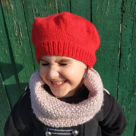 Детский берет спицами | Knitted hats, Knitting, Hats