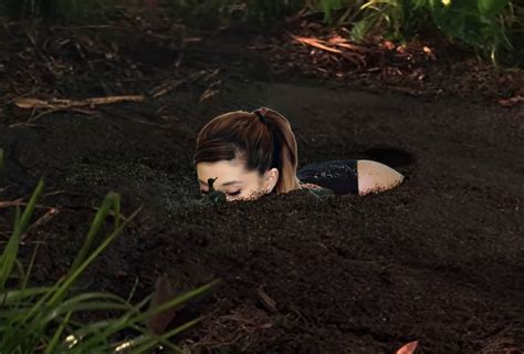 Ariana Drowning In Quicksand By Kadoughie On Deviantart