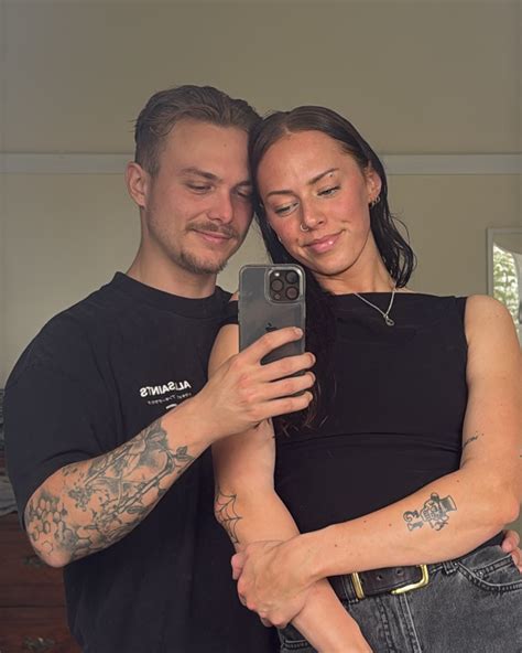 Poppy Poppywilsonn • Instagram Photos And Videos