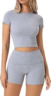 Crop Tops And Shorts A Stylish Summer Combo Shunvogue
