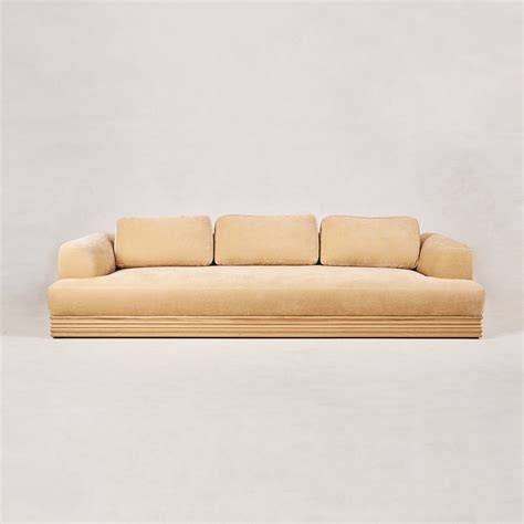 Palazzo Sofa Nude