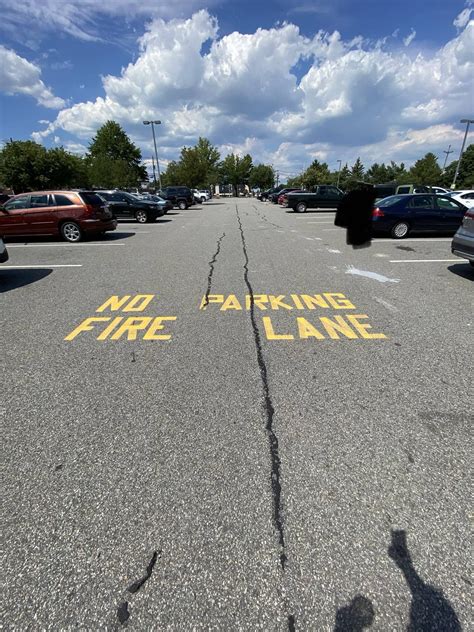 No Fire Parking Lane R Dontopendeadinside