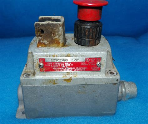 Eaton Edsc2703 101 Explosion Proof Push Button Switch 1 Year