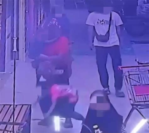 [video] Wanita Pukul Budak Hingga Tersungkur Berdarah Terhantuk Bucu Bangku Kosmo Digital