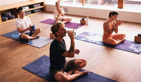 Que Faut Il Apporter à Un Cours De Hot Yoga Manduka