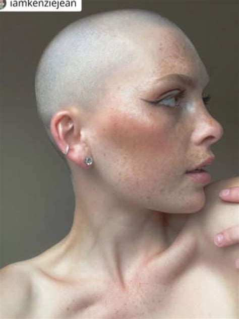 ปักพินโดย Rob Caldar ใน Bald Buzzed But Beautiful