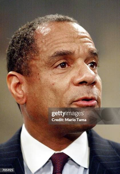 283 American Express Kenneth Chenault Photos And High Res Pictures Getty Images
