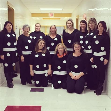 36 Group Halloween Costumes For Work The Office Costume Ideas Group