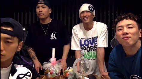 윙크 날리는 홍텐 짤 Youtube