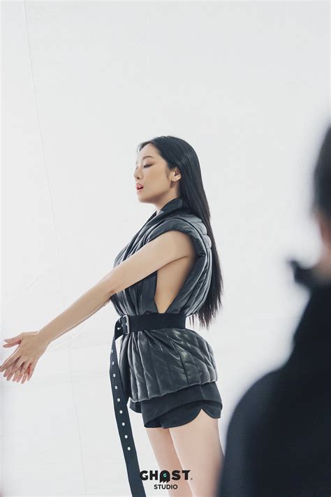 배우 차주영 더글로리 혜정이 얼루어 화보촬영 현장사진 유머 움짤 이슈 에펨코리아