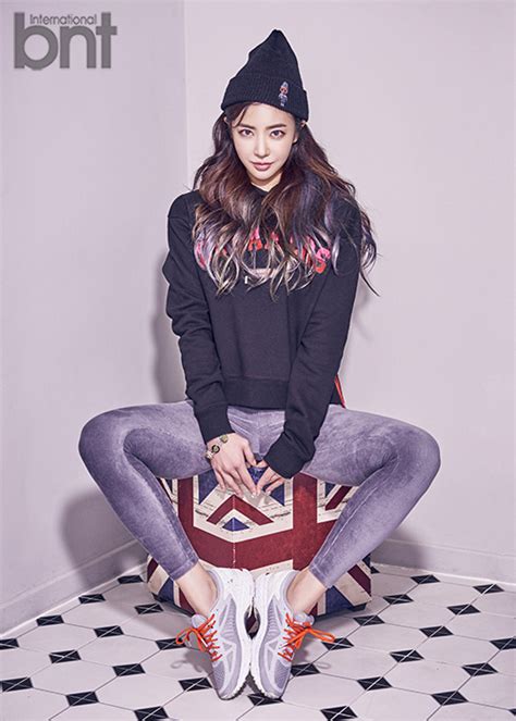 Bnt화보 이연화 연애 스타일 남자가 나만 맞춰주면 돼 구속이나 자주 연락 싫어” Bnt뉴스