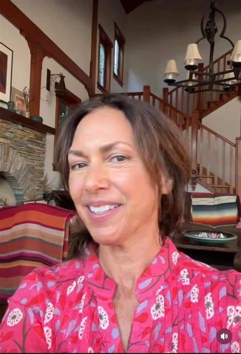 Pin By Layne Lackman On Susanna Hoffs Susanna Hoffs Bra Image