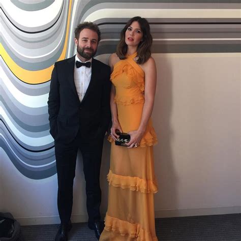 Mandy Moore And Taylor Goldsmith Couple Photos