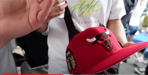 El Tianguis De Lujo Donde Se Pueden Conseguir Gorras Originales En 200 Pesos Infobae