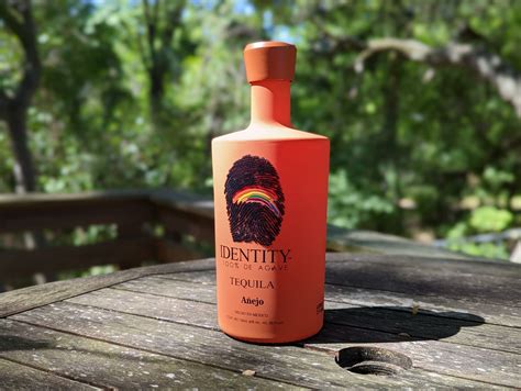 Review Identity Anejo Tequila Thirty One Whiskey