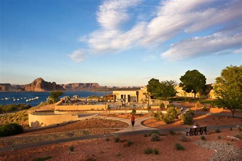 Lake Powell Resort And Marina Discover North America