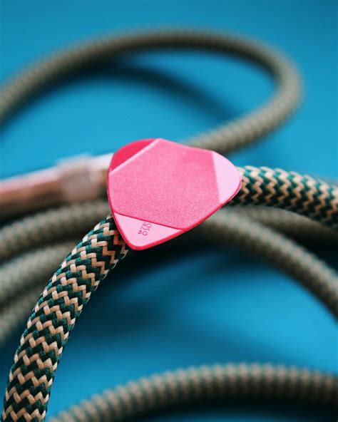 Plectre Noir Sur Accord Vert · Photo Gratuite