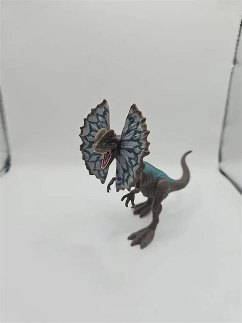 Jurassic World Fallen Kingdom Dilophosaurus Dinosaur Figure Jurassic