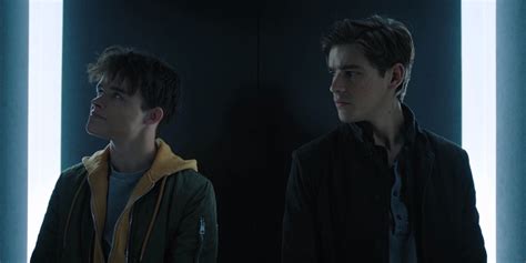 Titans Tv Show Jason Todd Faces Dick Grayson In New Clip