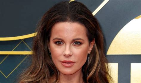 Kate Beckinsale Height Weight Measurements Age Biography
