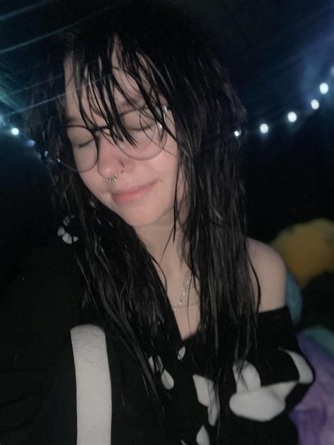 Love Wet Hair No Makeup Rgothgirls