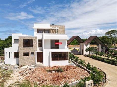 Marijani By Solian Solian