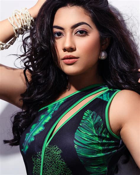 Reem Sameer Sheikh Burns Oomph Game In Green Monokini Influencer Riaz Aly Appreciates Iwmbuzz