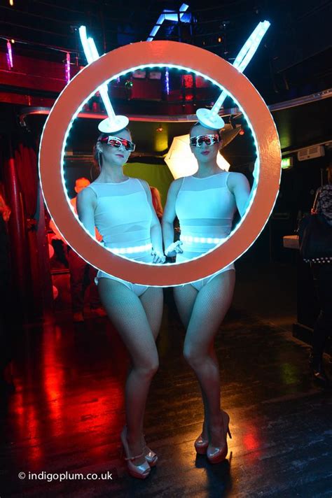 Misteltoe Mistletoe Misteltoe Entertaining