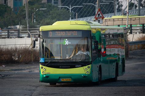 עצומה נוסעי התחבורה הציבורית בגבעת זאב דורשים שינוי קריטי עכשיו