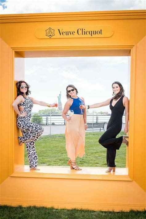 Pin By Gentian Canaj On Dita E Veres Fashion Dress Summer Dresses