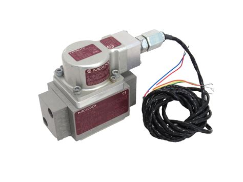 New Moog G771k203a Servo Valve No Certificate Sb Industrial Supply
