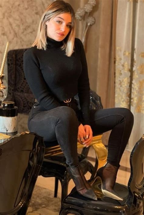 How Numidia Lezoul Stunned Us With Her Incredible Fashion Sense Fashion Fashion Sense
