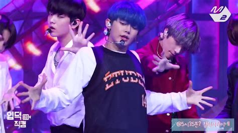 최연준 최애 직캠모음 1분컷 아 왜 파란머리 노랑머리 핑크머리 걔 있잖아 Youtube 최연준 최애 직캠모음 1분컷 아 왜 파란머리 노랑머리 핑크머리 걔 있잖아 Youtube