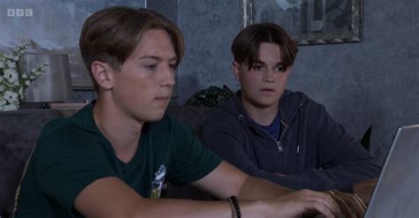 Zoe Hiding Baby Secret Eastenders Fans Predict But It S Not Joel