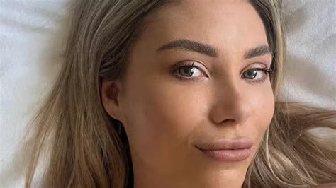 Oud Love Island Deelneemster Lisa Van Zuylen Heeft Een Instagram Om Van