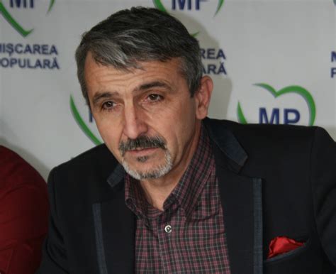 După 25 De Ani în Poliția Vâlceană Comandantul Florian Marin A Ieșit La Pensie Curierul De Vâlcea