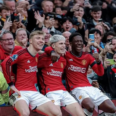 Re Ryszard7 • Threads Say More