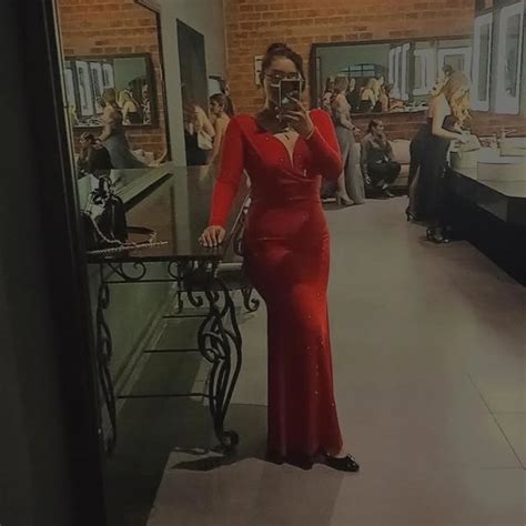 Sofy Segovia 🔹 Sofymorelinda • Threads Say More