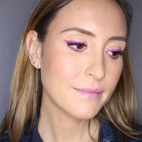 Pink Eye Makeup