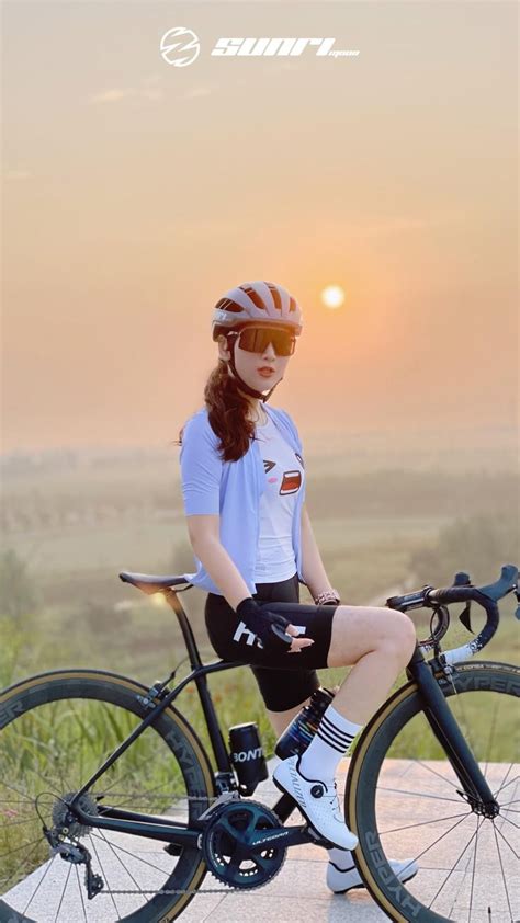 Biker Girl With Sunsets Artofit