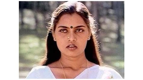 துணியாவது உடம்புல போர்த்தி விடுங்க திறமையால் உயர்ந்த சில்க் ஸ்மிதாவின் கடைசி நாள் கோலம்