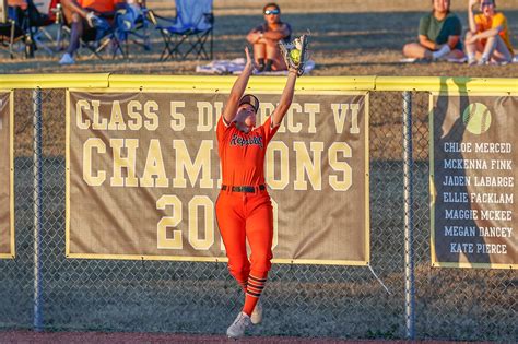 Photos District Softball Vs Kickapoo Republic Tiger Sports