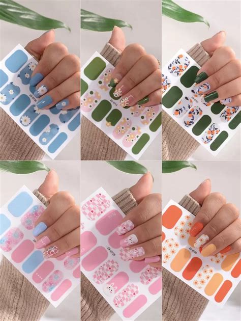 6sheets Floral Print Nail Art Sticker And 3pcs Nail File Nail Stickers