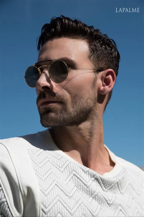 Erik Fellows Click Models Management