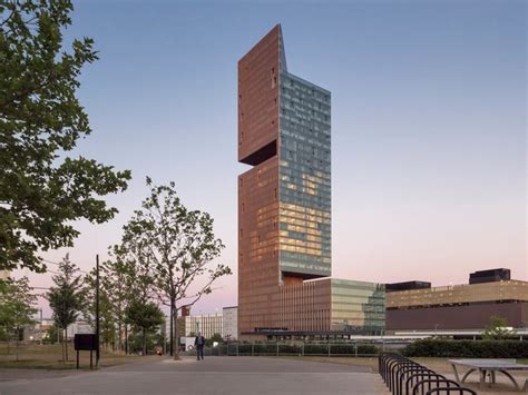 Alex Upton Courtesy Mlc Photographer Archdaily