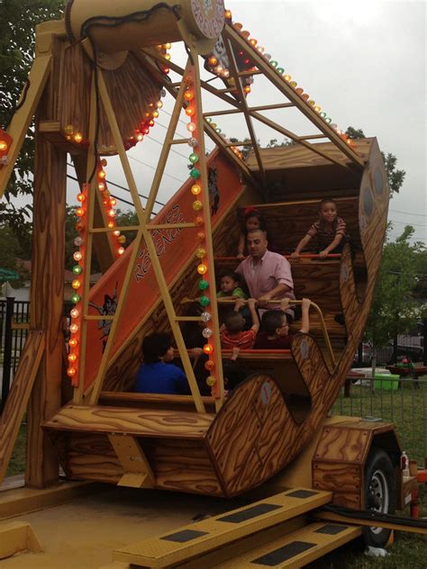 Spaceship Carnival Ride