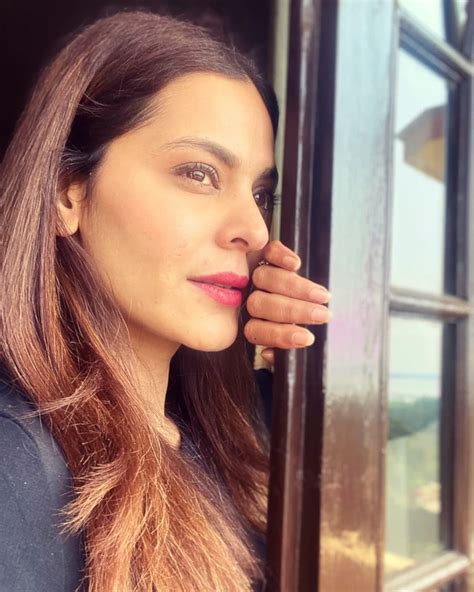 Anuja Sathe Age Biography Husband Marriage Instagram