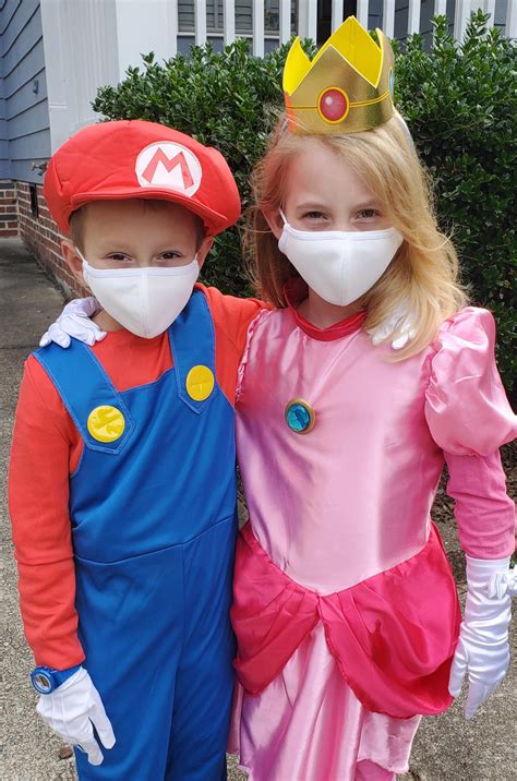 Step Brother And Step Sister As Mario And Peach Scrolller